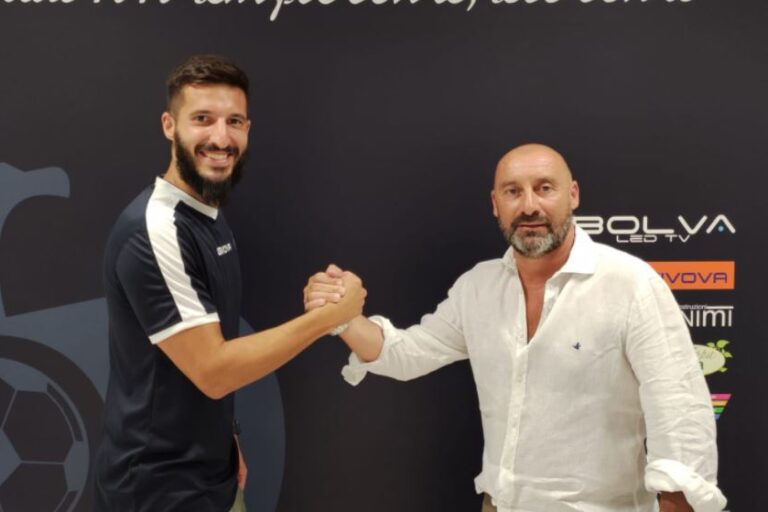 La Cavese ufficializza l'ingaggio del difensore Matteo Fissore: ritrova ...
