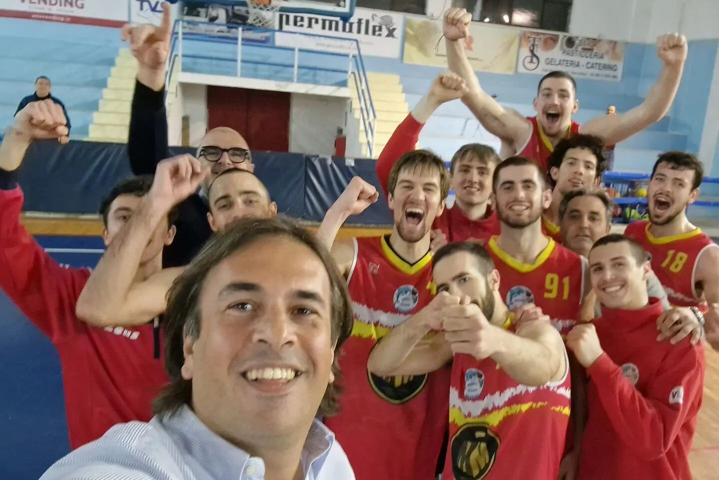 La Gold & Gold Messina supera nel derby il Castanea e rafforza il ...