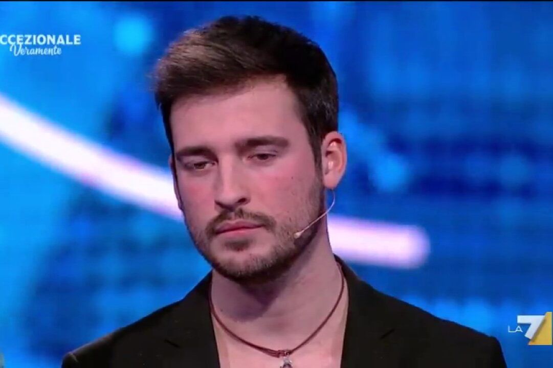 Filippo Caccamo presenta il suo libro a Messina. Ha mezzo milione di ...