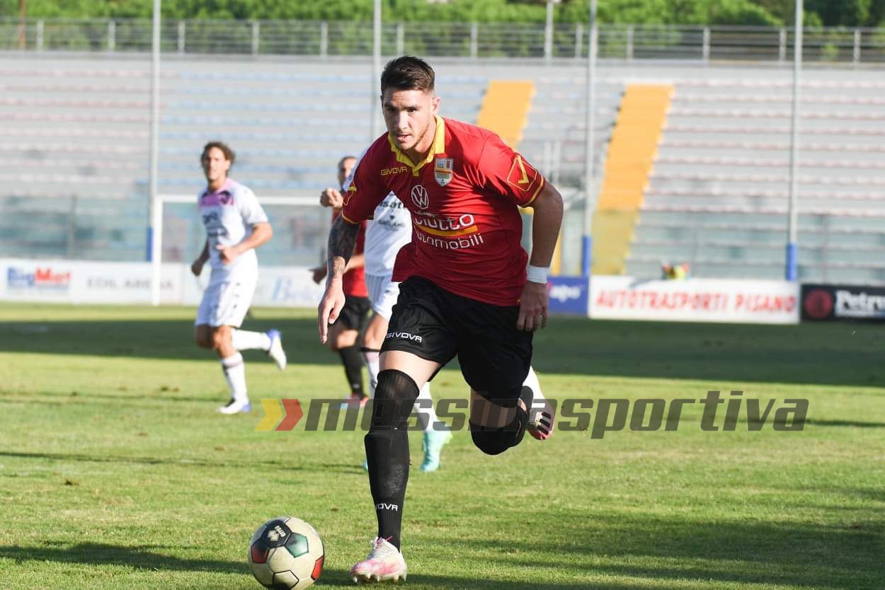 Giudice Sportivo, le squalifiche: Catanzaro-Messina senza Martinelli e ...