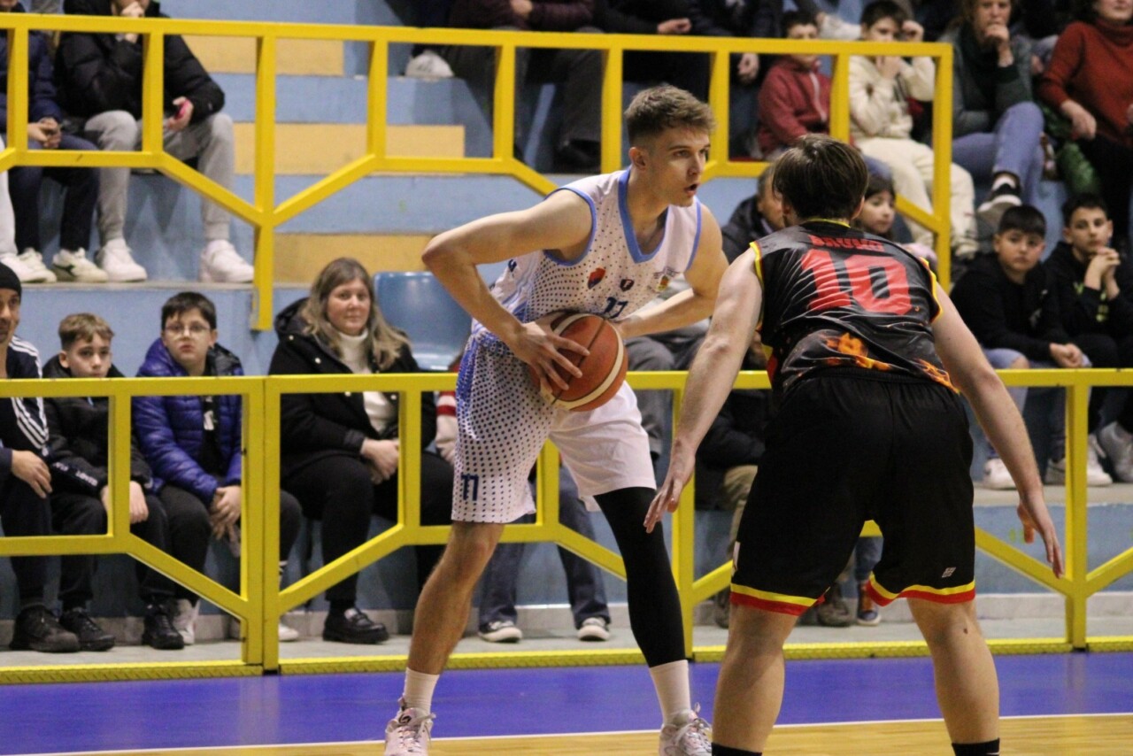 Il Cocuzza Milazzo rimonta il Cus Palermo. È la terza vittoria in ...
